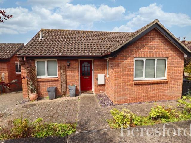 2 bedroom bungalow for sale
