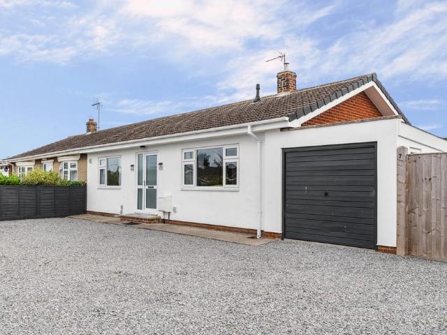 2 bedroom bungalow for sale