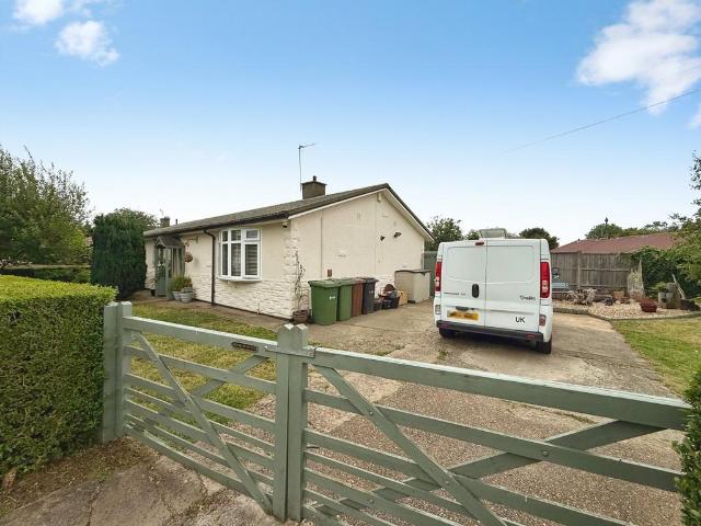 2 bedroom bungalow for sale