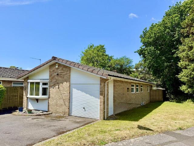 2 bedroom bungalow for sale
