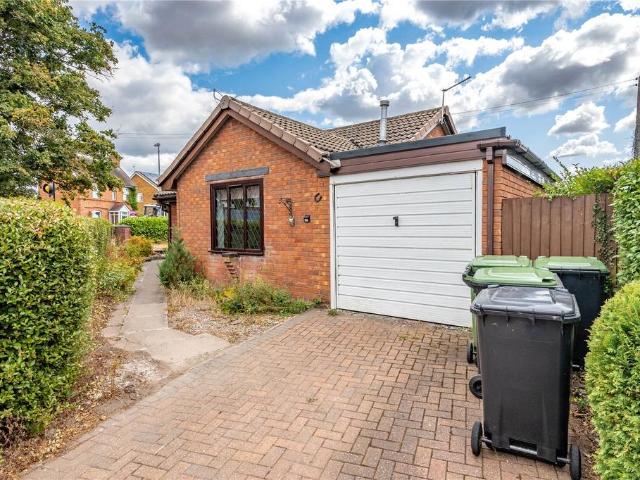 2 bedroom bungalow for sale