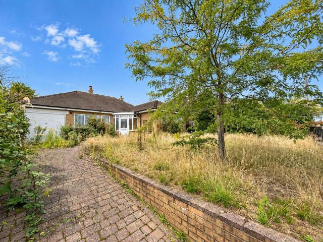 2 bedroom bungalow for sale