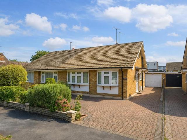 2 bedroom bungalow for sale