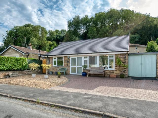 2 bedroom bungalow for sale
