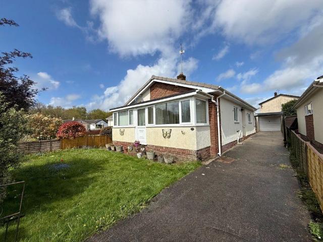 2 bedroom bungalow for sale