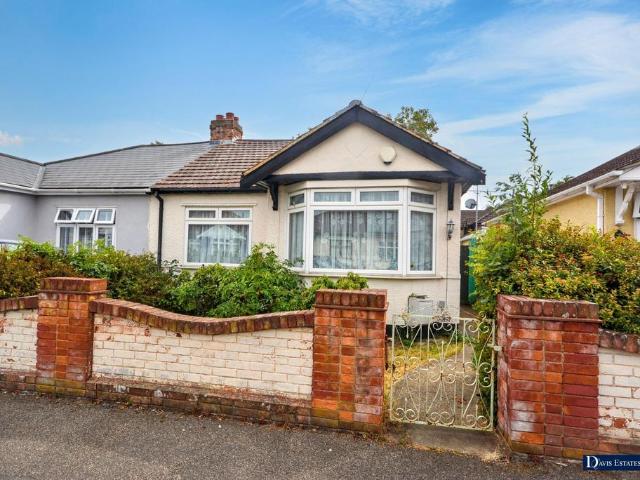 2 bedroom bungalow for sale