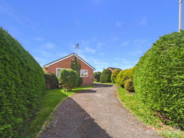 2 bedroom bungalow for sale
