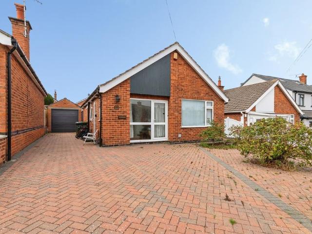 2 bedroom bungalow for sale