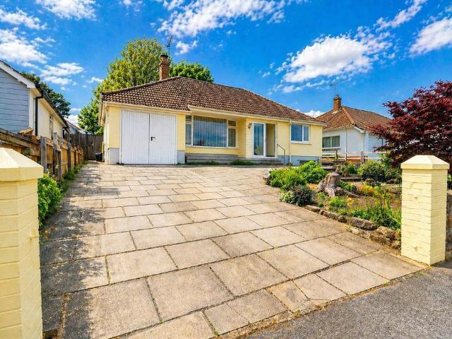 2 bedroom bungalow for sale