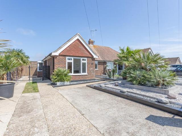 2 bedroom bungalow for sale
