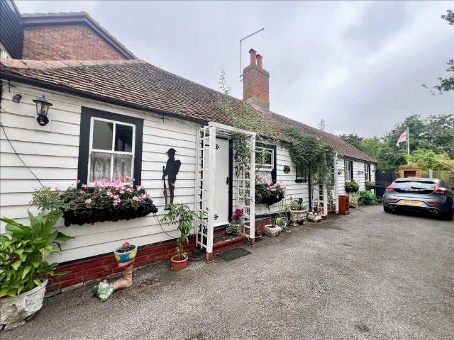 2 bedroom bungalow for sale