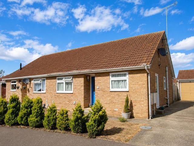 2 bedroom bungalow for sale