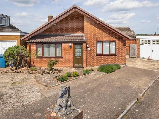 2 bedroom bungalow for sale