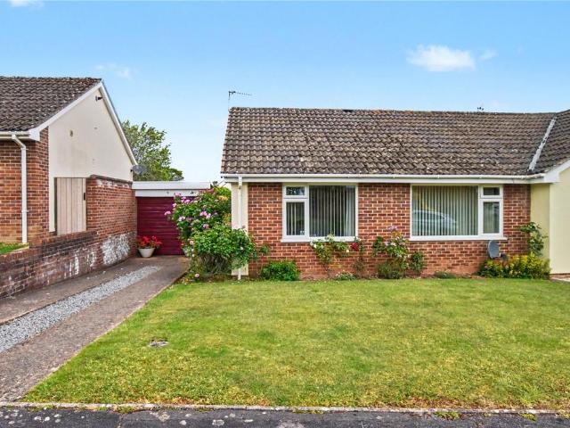 2 bedroom bungalow for sale