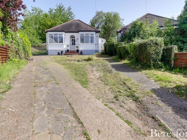 2 bedroom bungalow for sale