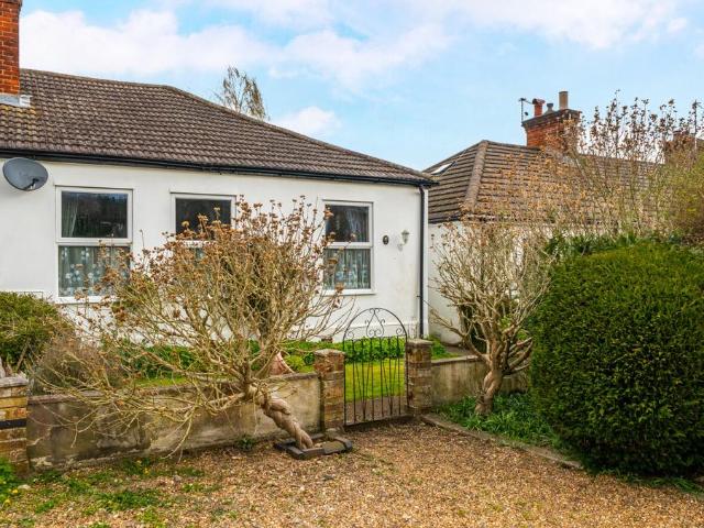 2 bedroom bungalow for sale