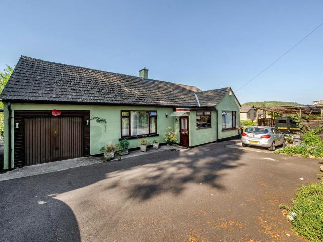 2 bedroom bungalow for sale