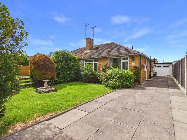 2 bedroom bungalow for sale