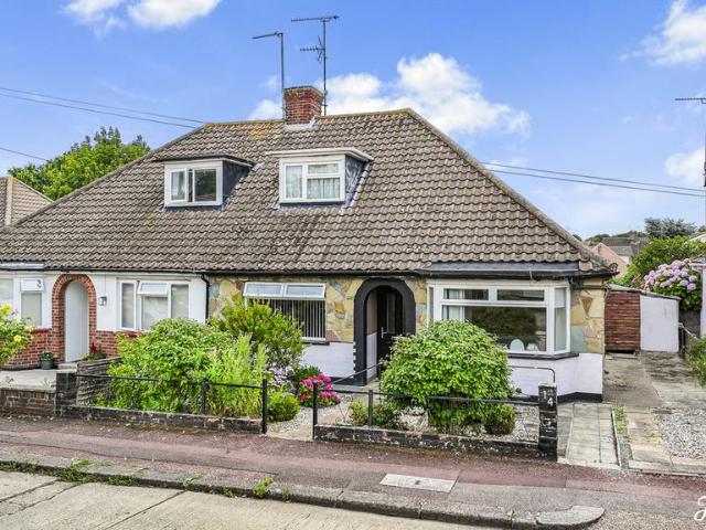 2 bedroom bungalow for sale
