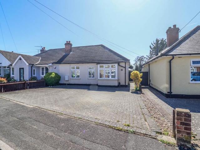 2 bedroom bungalow for sale