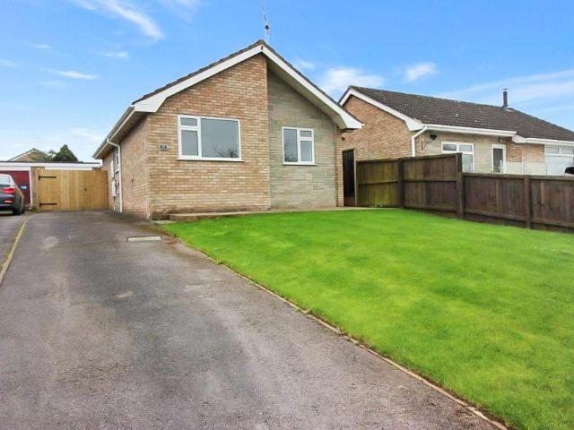 2 bedroom bungalow for sale