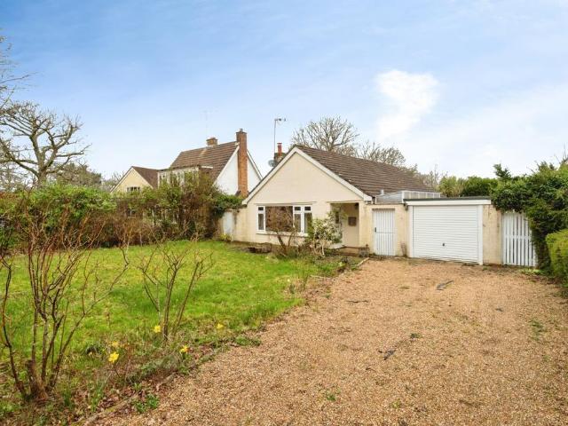 2 bedroom bungalow for sale