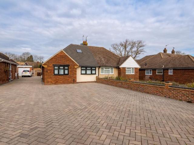 2 bedroom bungalow for sale
