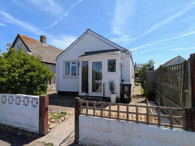 2 bedroom bungalow for sale