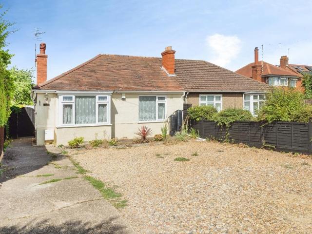 2 bedroom bungalow for sale