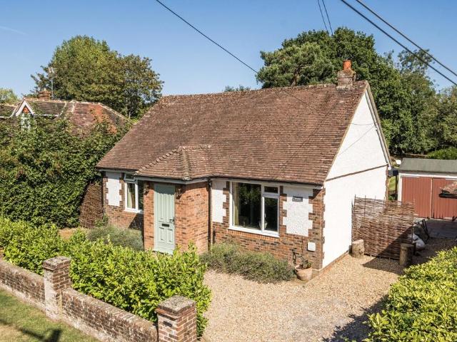 2 bedroom bungalow for sale