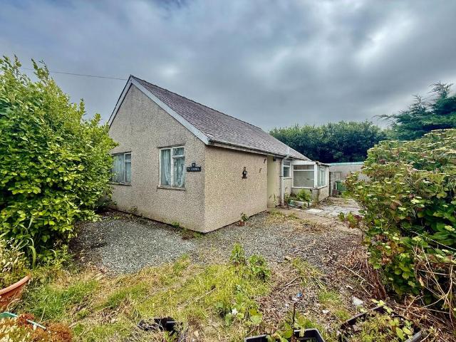 2 bedroom bungalow for sale