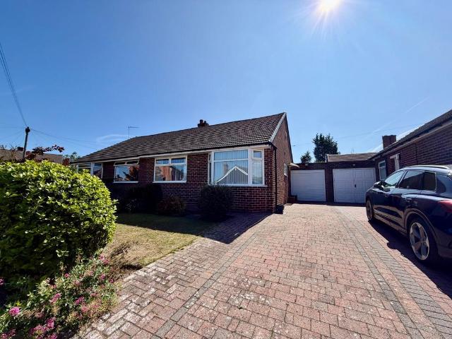 2 bedroom bungalow for sale
