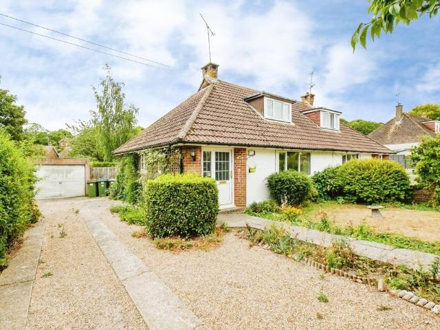2 bedroom bungalow for sale