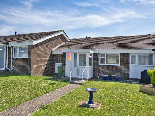 2 bedroom bungalow for sale