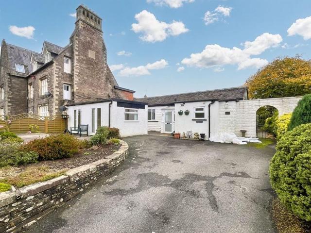 2 bedroom bungalow for sale