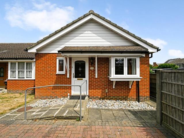 2 bedroom bungalow for sale