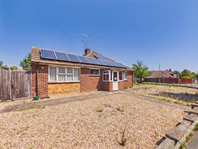 2 bedroom bungalow for sale
