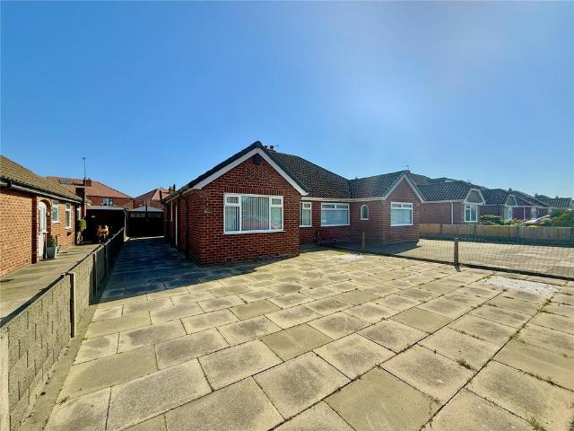 2 bedroom bungalow for sale