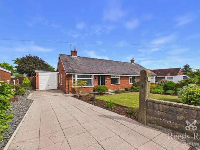 2 bedroom bungalow for sale