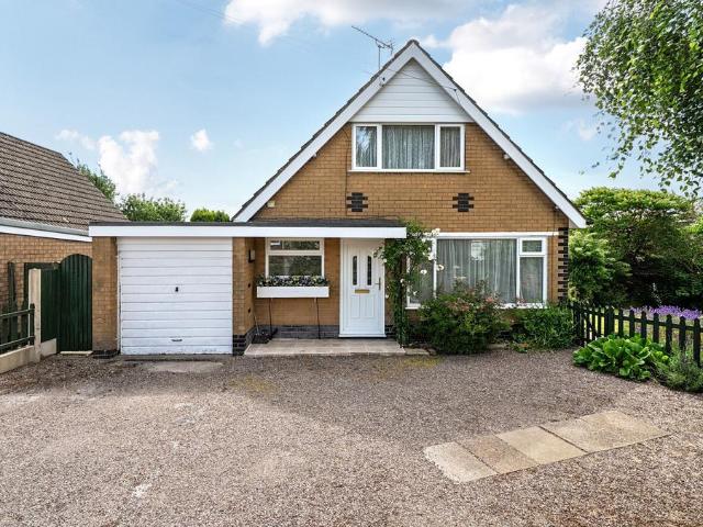 2 bedroom bungalow for sale