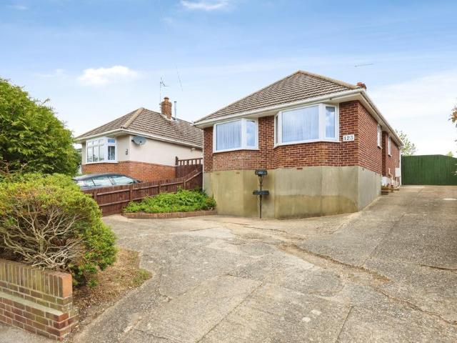 2 bedroom bungalow for sale