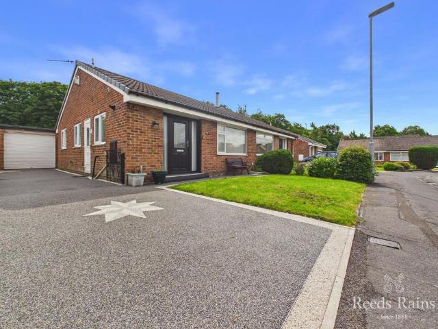 2 bedroom bungalow for sale