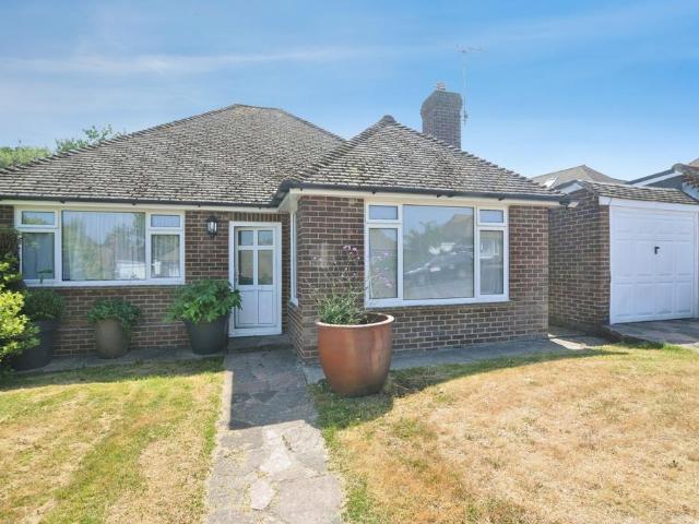 2 bedroom bungalow for sale