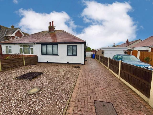 2 bedroom bungalow for sale