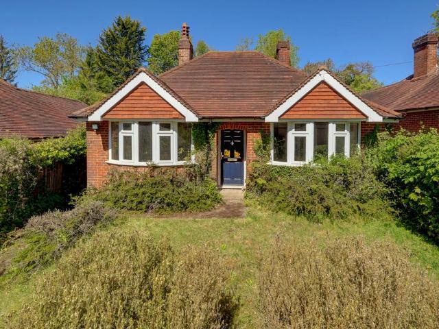 2 bedroom bungalow for sale