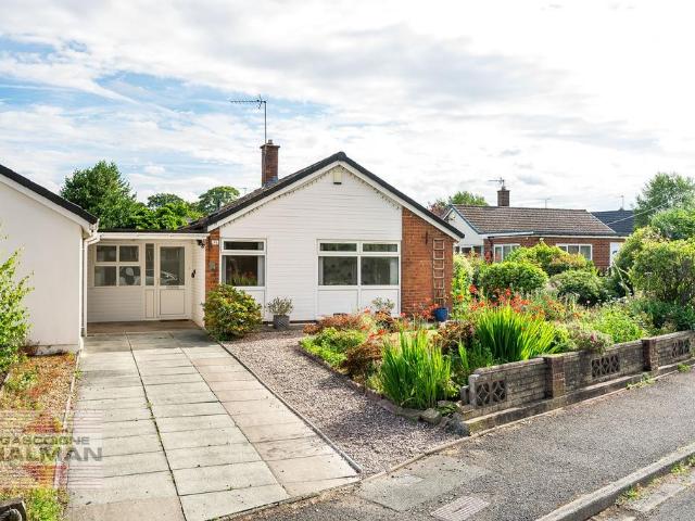 2 bedroom bungalow for sale