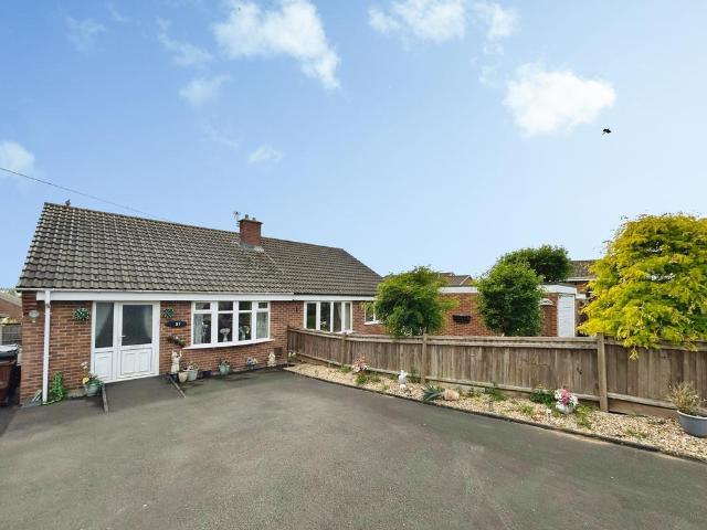 2 bedroom bungalow for sale
