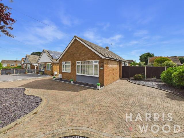2 bedroom bungalow for sale
