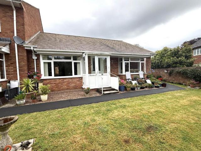 2 bedroom bungalow for sale