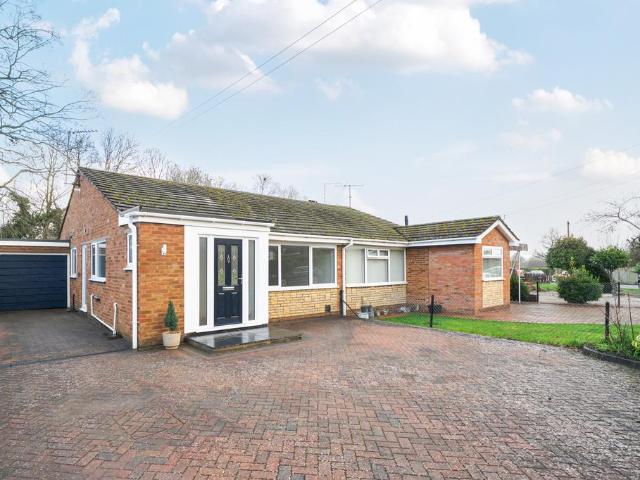 2 bedroom bungalow for sale